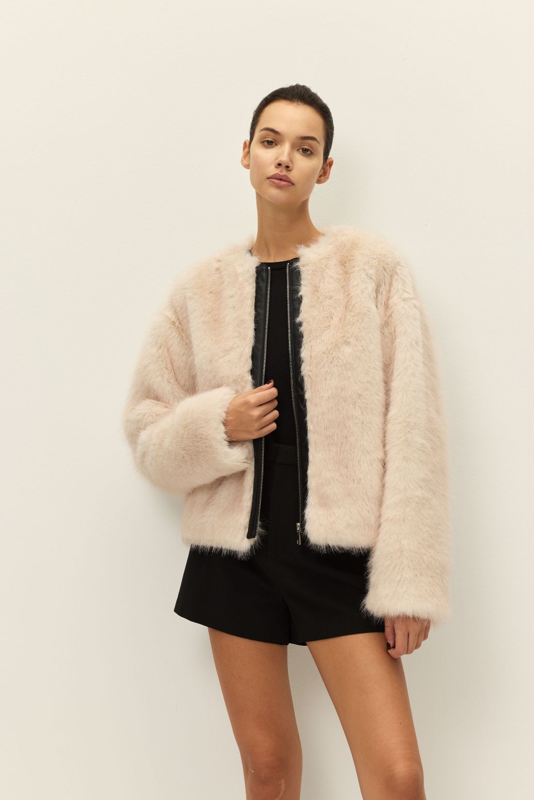 Gia Jacket Beige – Clementé Boutique